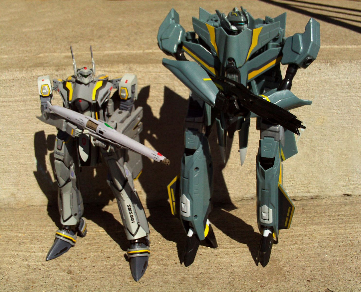 AstroPlan VF-10 & Macross VF-25S comparison - Macross Collections ...